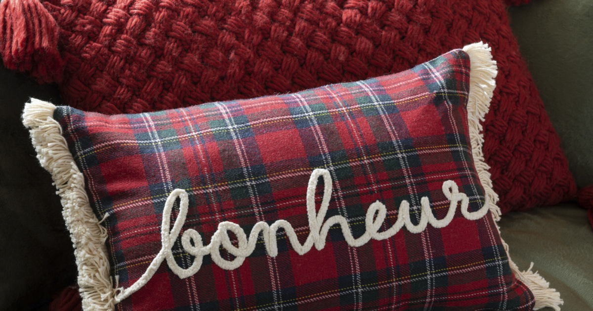 Coussin écossais Bonheur 45 x 30 cm | meublespin.fr